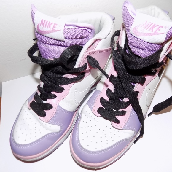 Nike | Shoes | Minnie Mouse Nike Rare Shoe | Poshmark